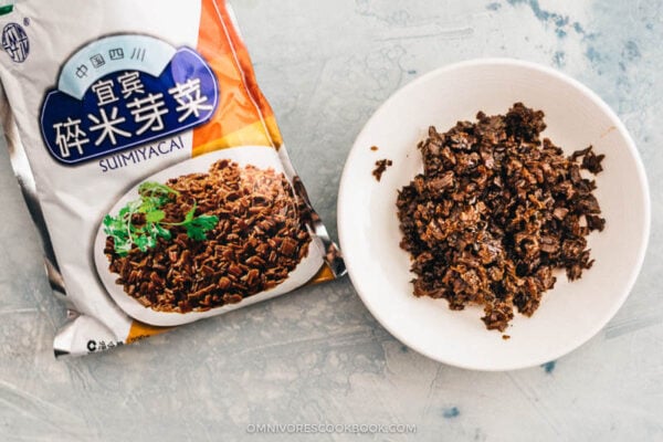 Sui Mi Ya Cai (碎米芽菜, Preserved Mustard Greens) - Omnivore's Cookbook