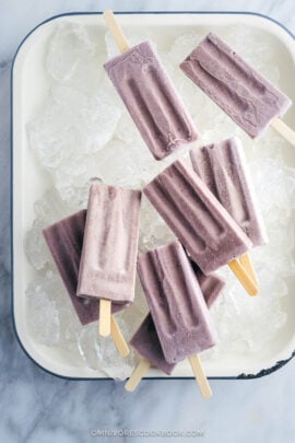 Creamy Red Bean Popsicles (红豆冰棍) - Omnivore's Cookbook