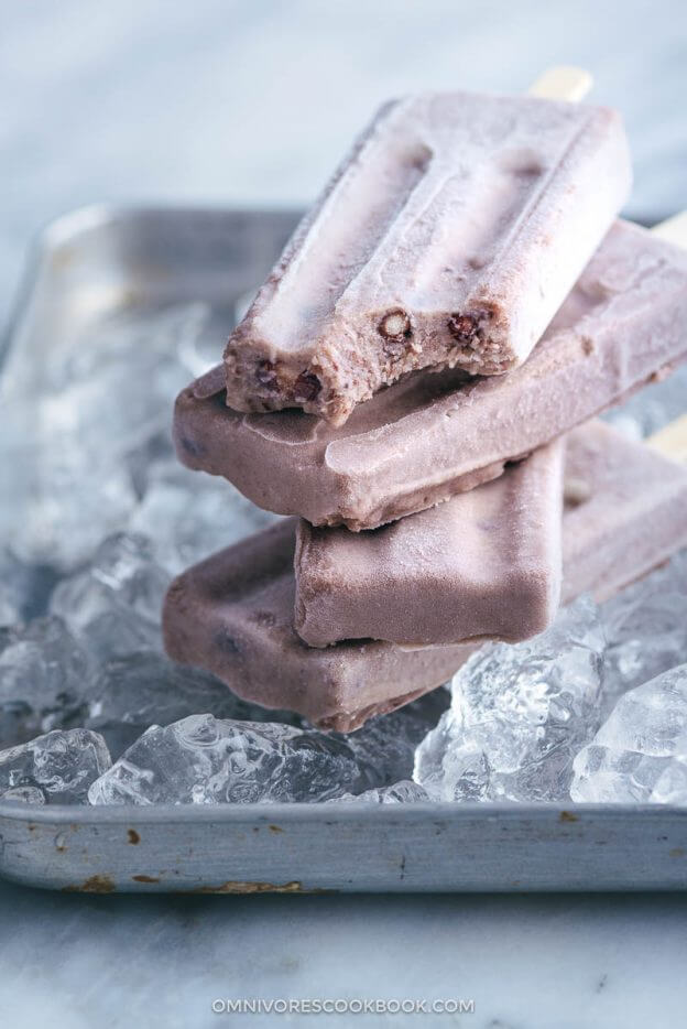 Creamy Red Bean Popsicles (红豆冰棍) - Omnivore's Cookbook