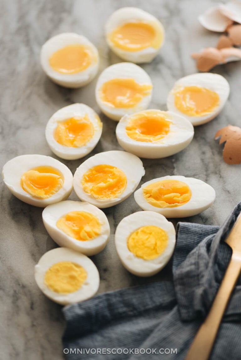 Instant Pot Eggs (Perfect Hard-Boiled & Soft-Boiled Eggs) - Omnivore's ...