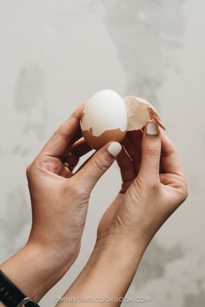 Instant Pot Eggs (Perfect Hard-Boiled & Soft-Boiled Eggs) - Omnivore's ...