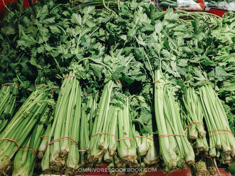 An Introduction to Chinese Greens - Omnivore's Cookbook