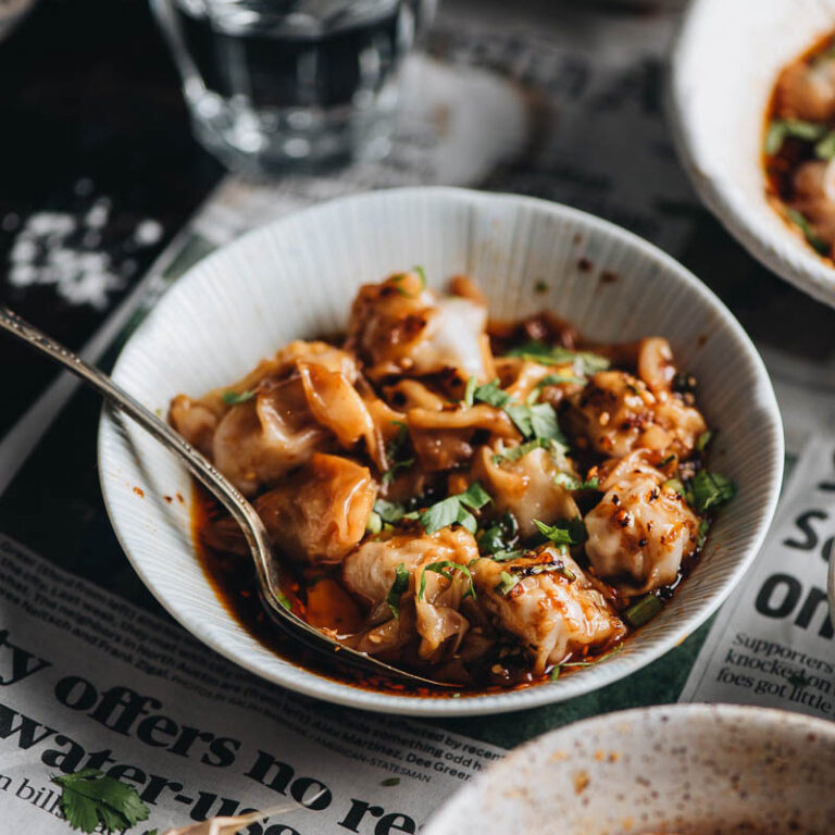 Sichuan Spicy Wonton in Red Oil (红油抄手) - Omnivore's Cookbook