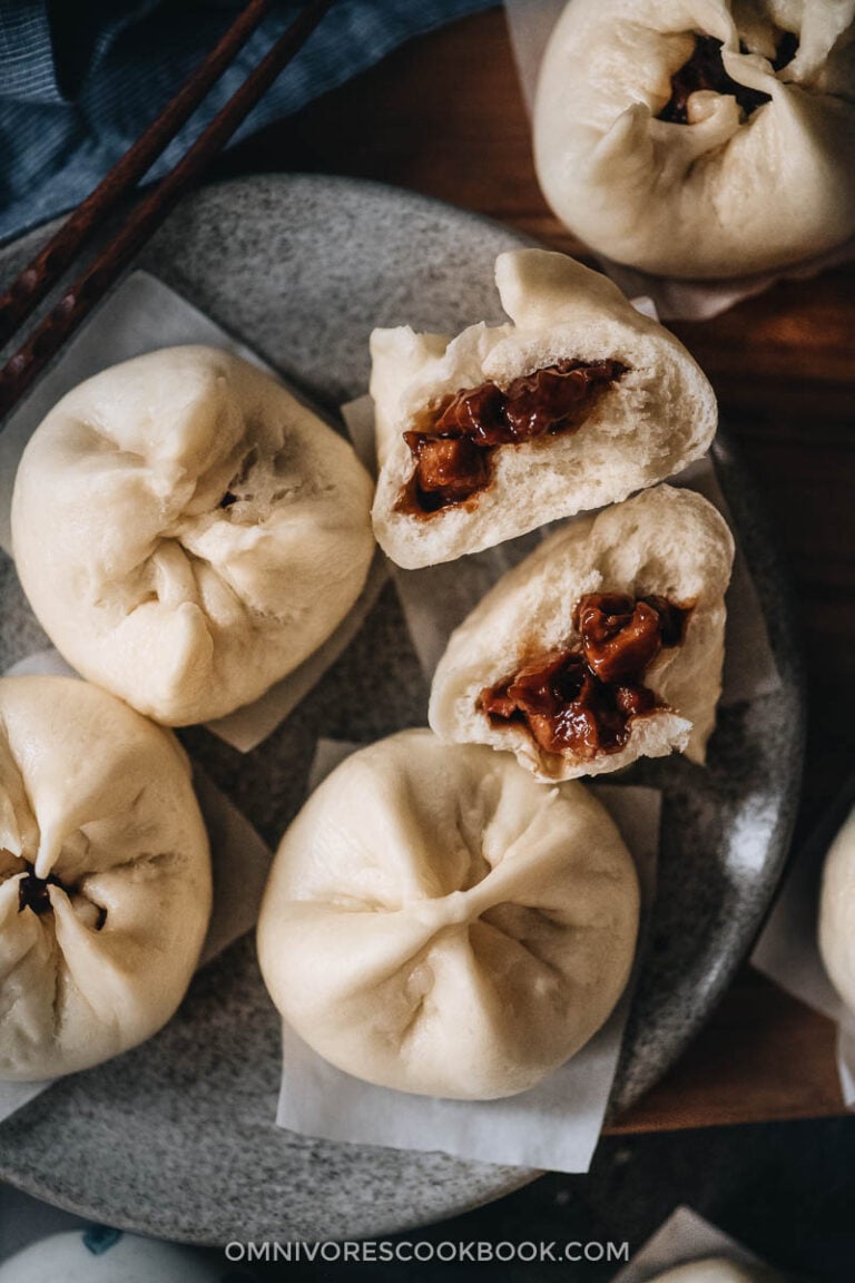 How to Make Steamed Bao Buns (Gua Bao Buns) - Omnivore's Cookbook