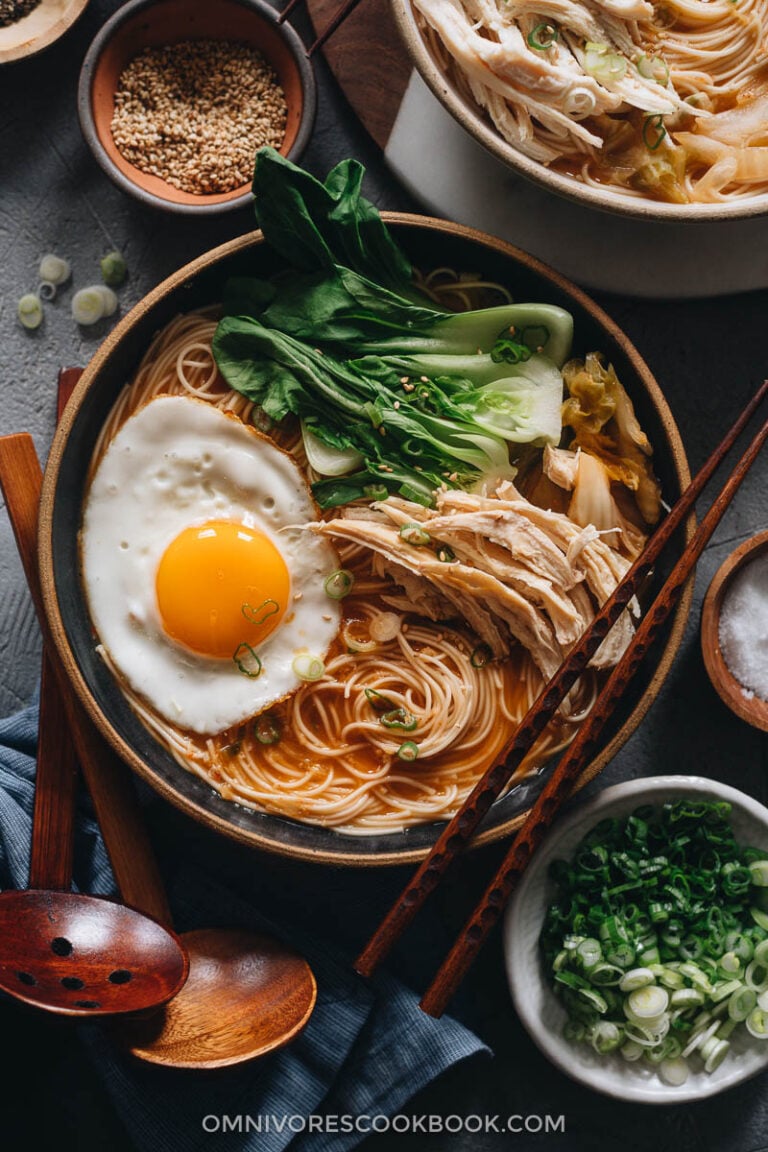 15-Minute Korean Noodle Soup - Omnivore's Cookbook