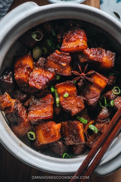 Hong Shao Rou (Red Braised Pork, 红烧肉) - Omnivore's Cookbook