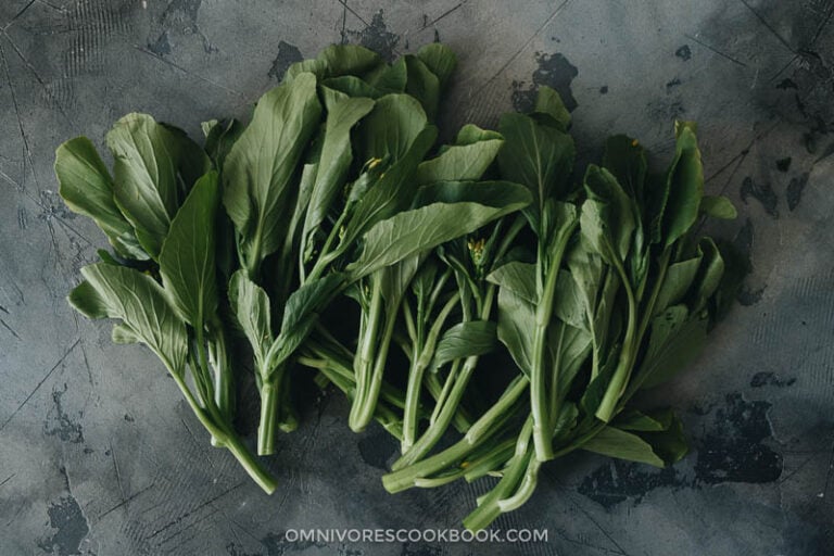 Choy Sum with Garlic Sauce - Omnivore's Cookbook