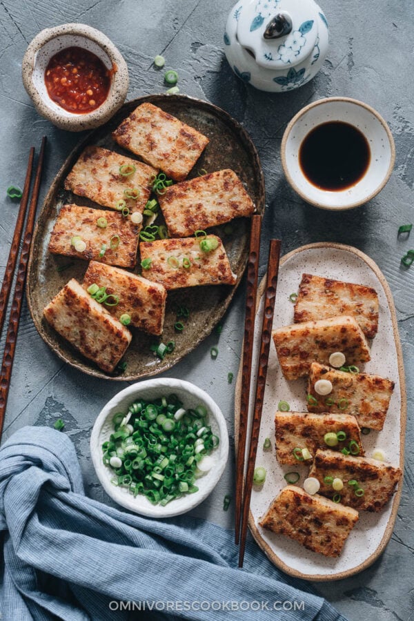 Chinese Turnip Cake (Lo Bak Go, 萝卜糕) - Omnivore's Cookbook