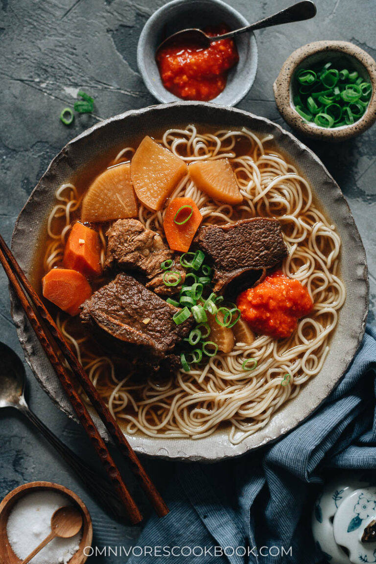 Korean Instant Pot Short Ribs (Galbi Jjim) - Omnivore's Cookbook