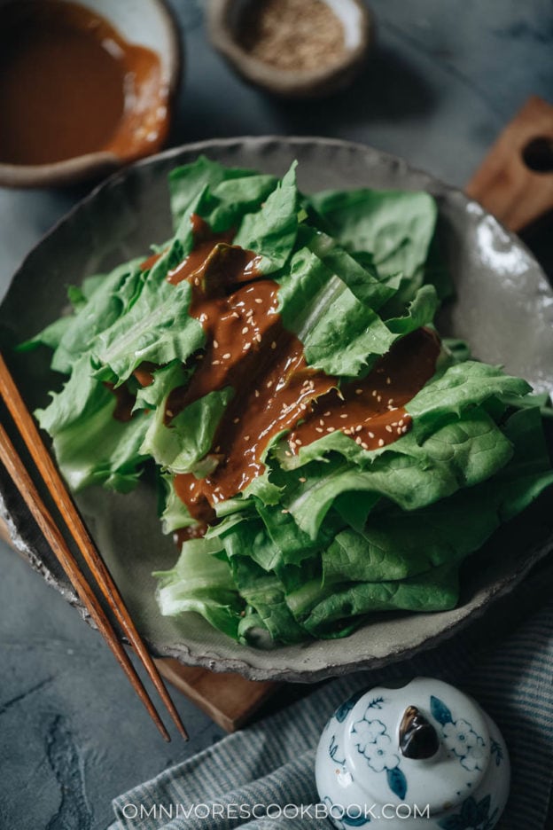 Celtuce Leaves Salad (凉拌莴笋叶) - Omnivore's Cookbook