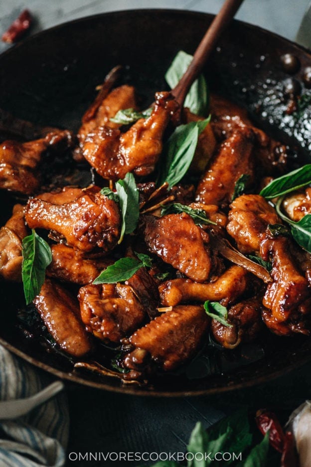 Three Cup Chicken (三杯鸡) - Omnivore's Cookbook