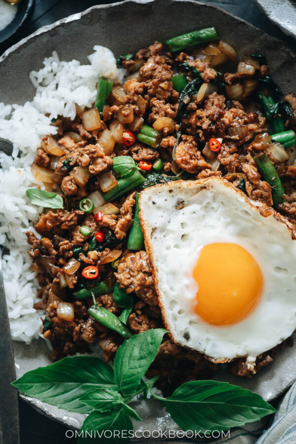 Thai Basil Chicken (Pad Krapow Gai) - Omnivore's Cookbook