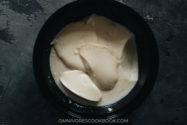 The Ultimate Guide to Making Douhua (Tofu Pudding) - Omnivore's Cookbook