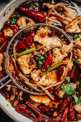 Shui Zhu Yu (Sichuan Boiled Fish, 水煮鱼) - Omnivore's Cookbook