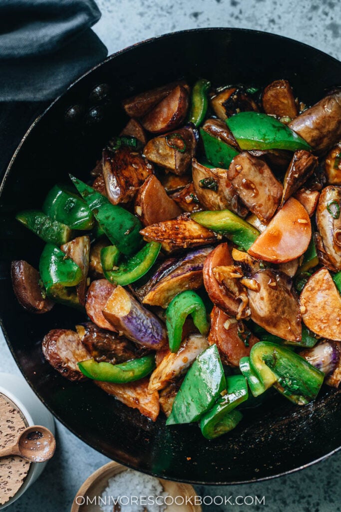 Di San Xian (Stir Fried Eggplant, Potato and Pepper, 地三鲜) - Omnivore's ...