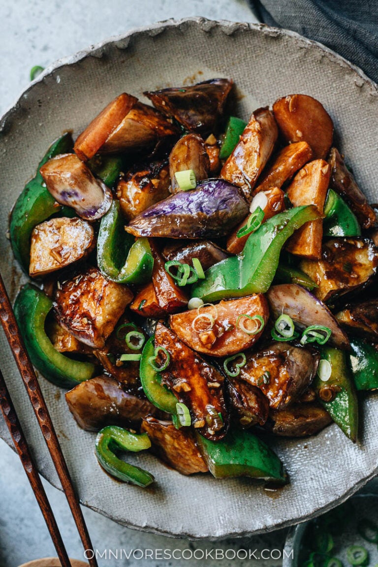 Di San Xian (Stir Fried Eggplant, Potato and Pepper, 地三鲜) - Omnivore's ...