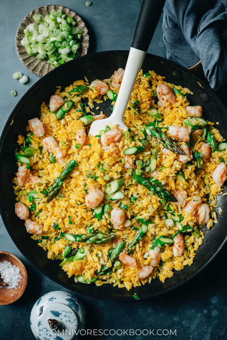 Golden Fried Rice (黄金炒饭, Huang Jin Chao Fan) - Omnivore's Cookbook