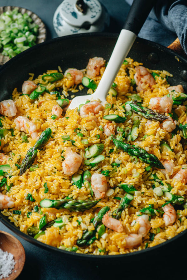 Golden Fried Rice (黄金炒饭, Huang Jin Chao Fan) - Omnivore's Cookbook