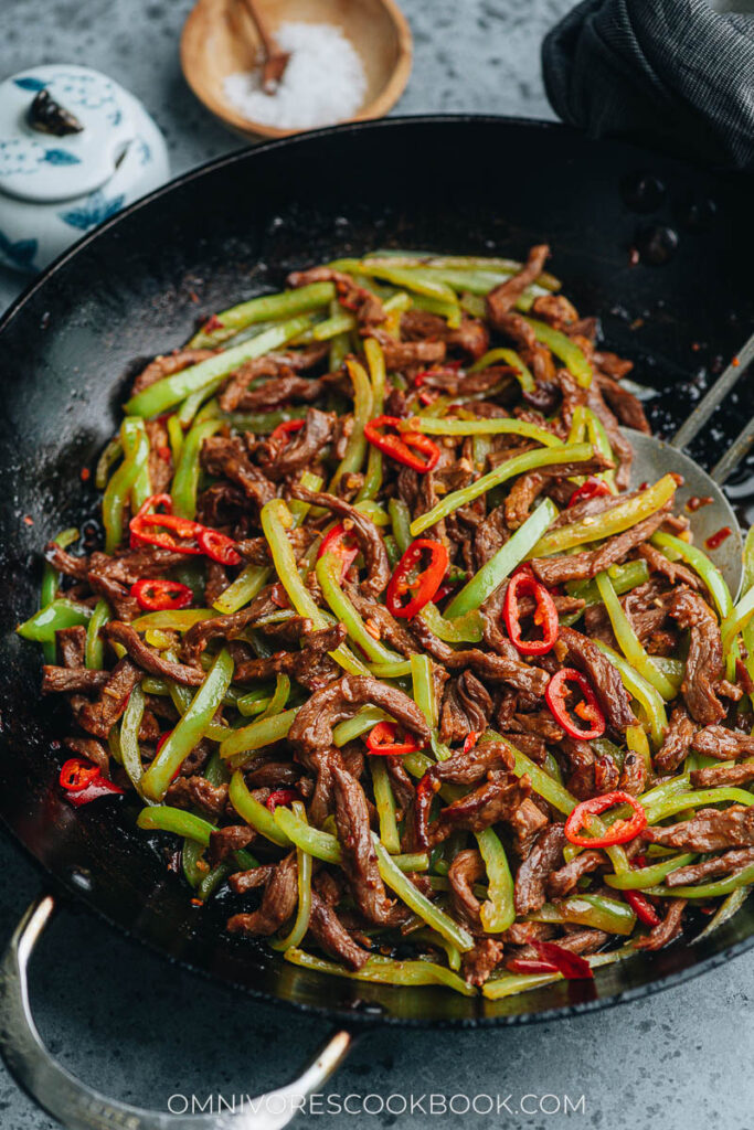 Shredded Beef and Pepper Stir Fry (青椒肉丝) - Omnivore's Cookbook