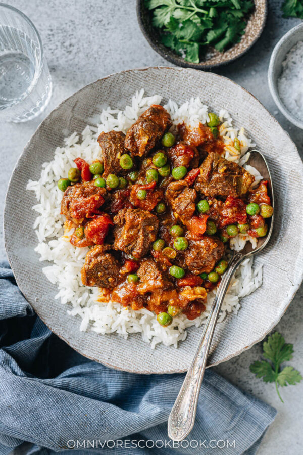 Instant Pot Curry Beef Stew - Omnivore's Cookbook