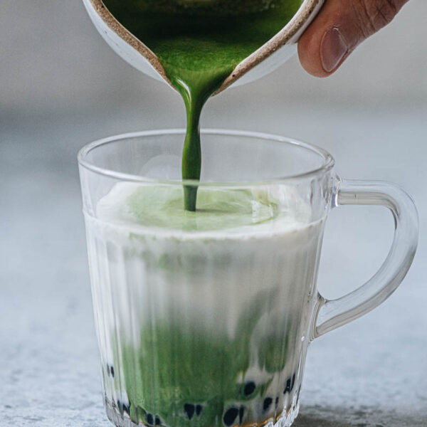 Dan Huang Su (Pastry Mooncake with Salty Egg Yolk, 蛋黄酥) - Omnivore's ...