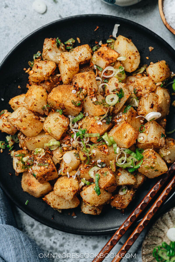 Chinese Sauteed Potato (Cumin Chili Home Fries) - Omnivore's Cookbook