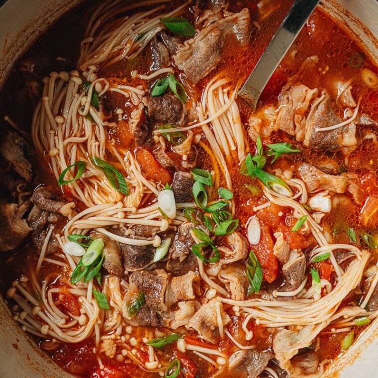 Real-Deal Xinjiang Cumin Lamb (孜然羊肉) - Omnivore's Cookbook