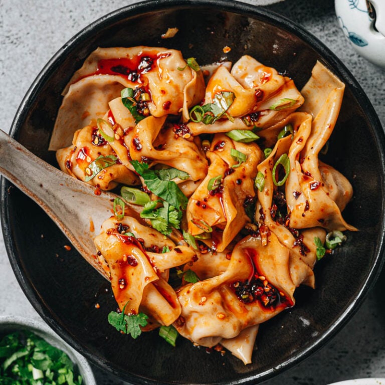 Sichuan Spicy Wonton in Chili Oil (红油抄手) - Omnivore's Cookbook