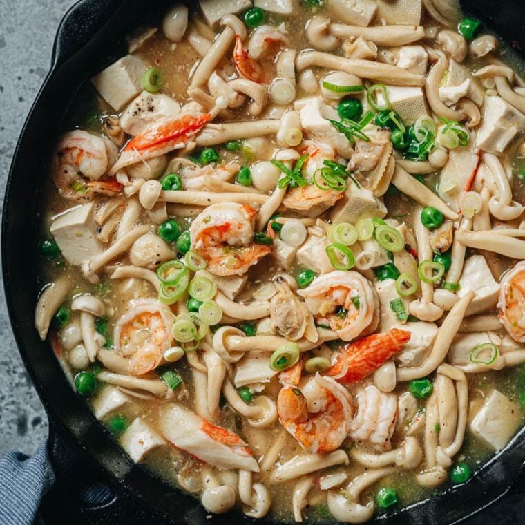 Lotus Root Soup With Pork Ribs (排骨莲藕汤) - Omnivore's Cookbook