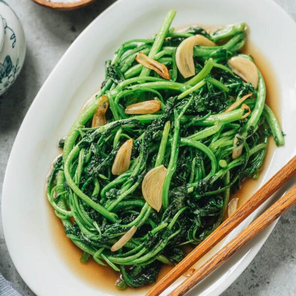 Watercress Stir Fry (炒西洋菜) - Omnivore's Cookbook