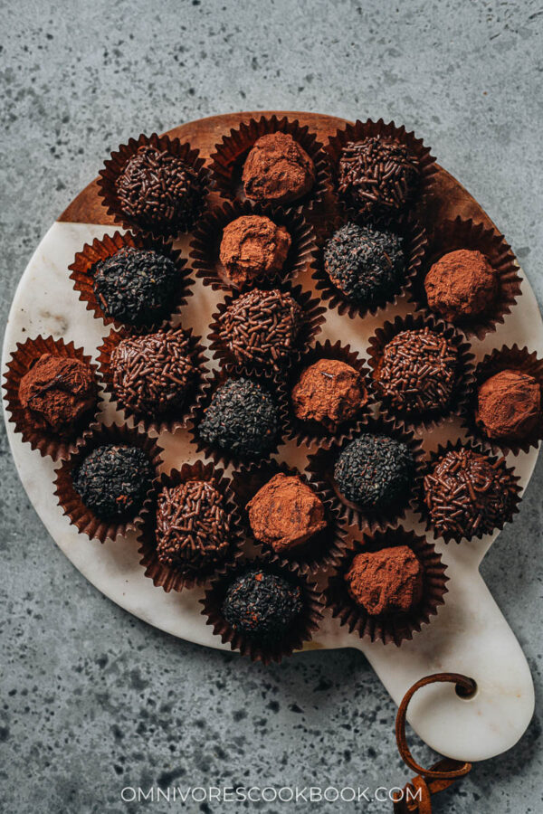 Black Sesame Chocolate Truffles - Omnivore's Cookbook
