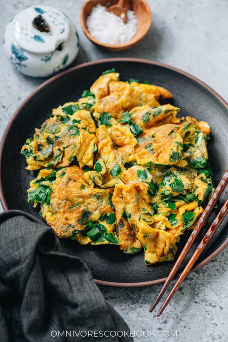 Chinese Chive and Egg (韭菜炒鸡蛋) - Omnivore's Cookbook