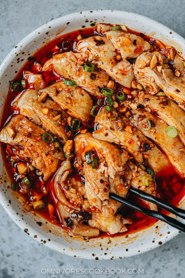 Saliva Chicken (口水鸡, Sichuan Chicken in Red Oil Sauce) - Omnivore's ...