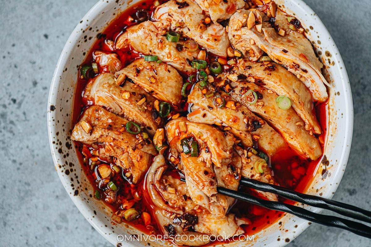 Saliva Chicken (口水鸡, Sichuan Chicken in Red Oil Sauce) - Omnivore's ...