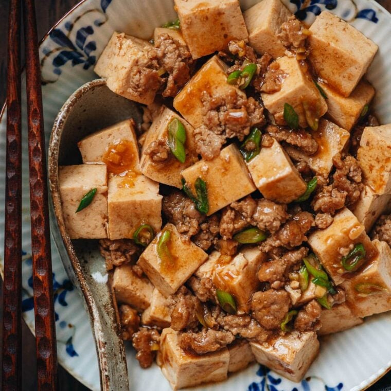 Authentic Hunan Beef (湖南小炒肉) - Omnivore's Cookbook