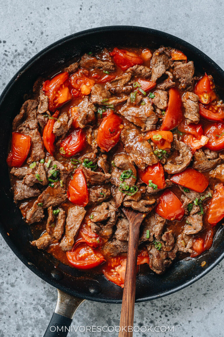 Beef and Tomato Stir Fry (番茄炒牛肉) - Omnivore's Cookbook