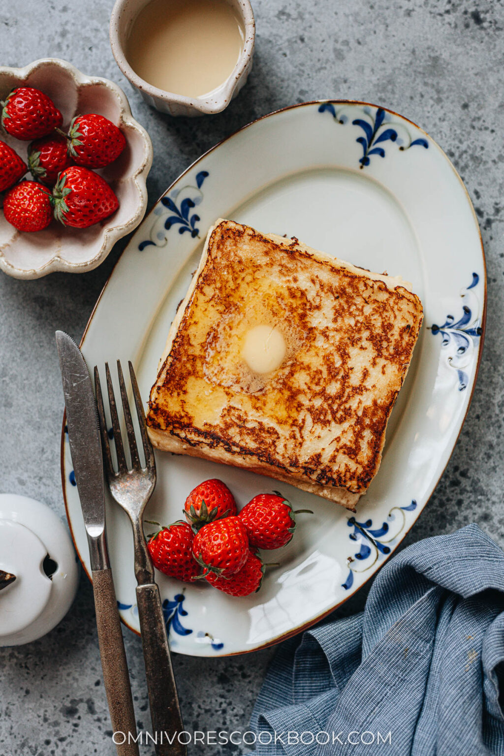 Hong Kong French Toast (Custard Filling) - Omnivore's Cookbook
