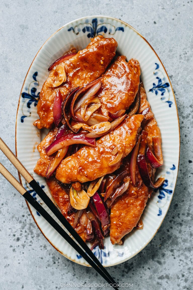 Hong Kong Pan Fried Pork Chops (港式洋葱猪扒) - Omnivore's Cookbook