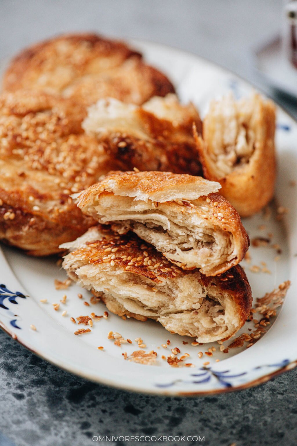Guo Kui (Crispy Stuffed Flatbread, 军屯锅盔) - Omnivore's Cookbook