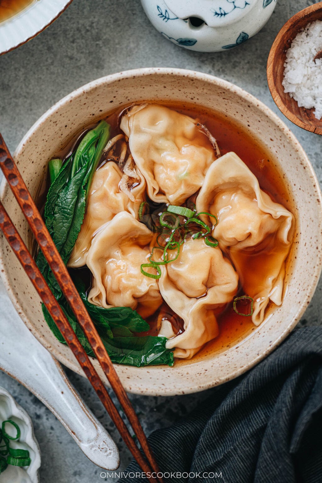 Shrimp Wonton Soup (鲜虾云吞) - Omnivore's Cookbook